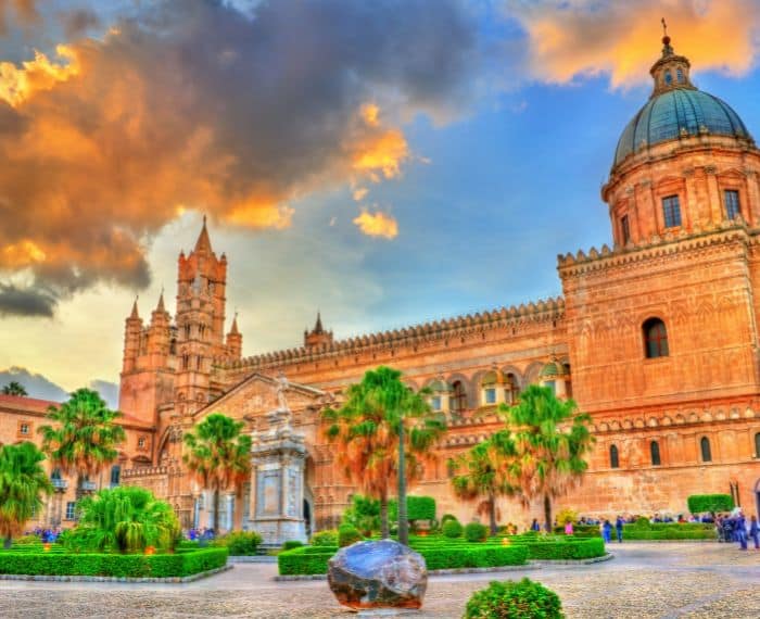 Discover Sicily, the Pearl of Mediterranean Sea in a 9-days tour